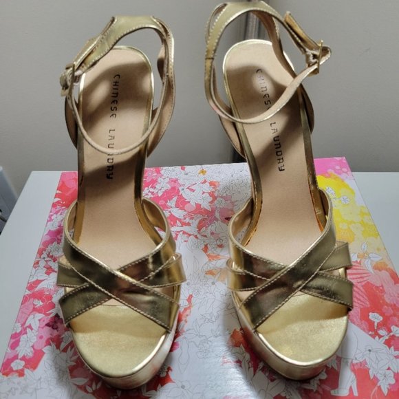 Chinese Laundry | Shoes | Chinese Laundry Metallica Gold Platform Heels ...